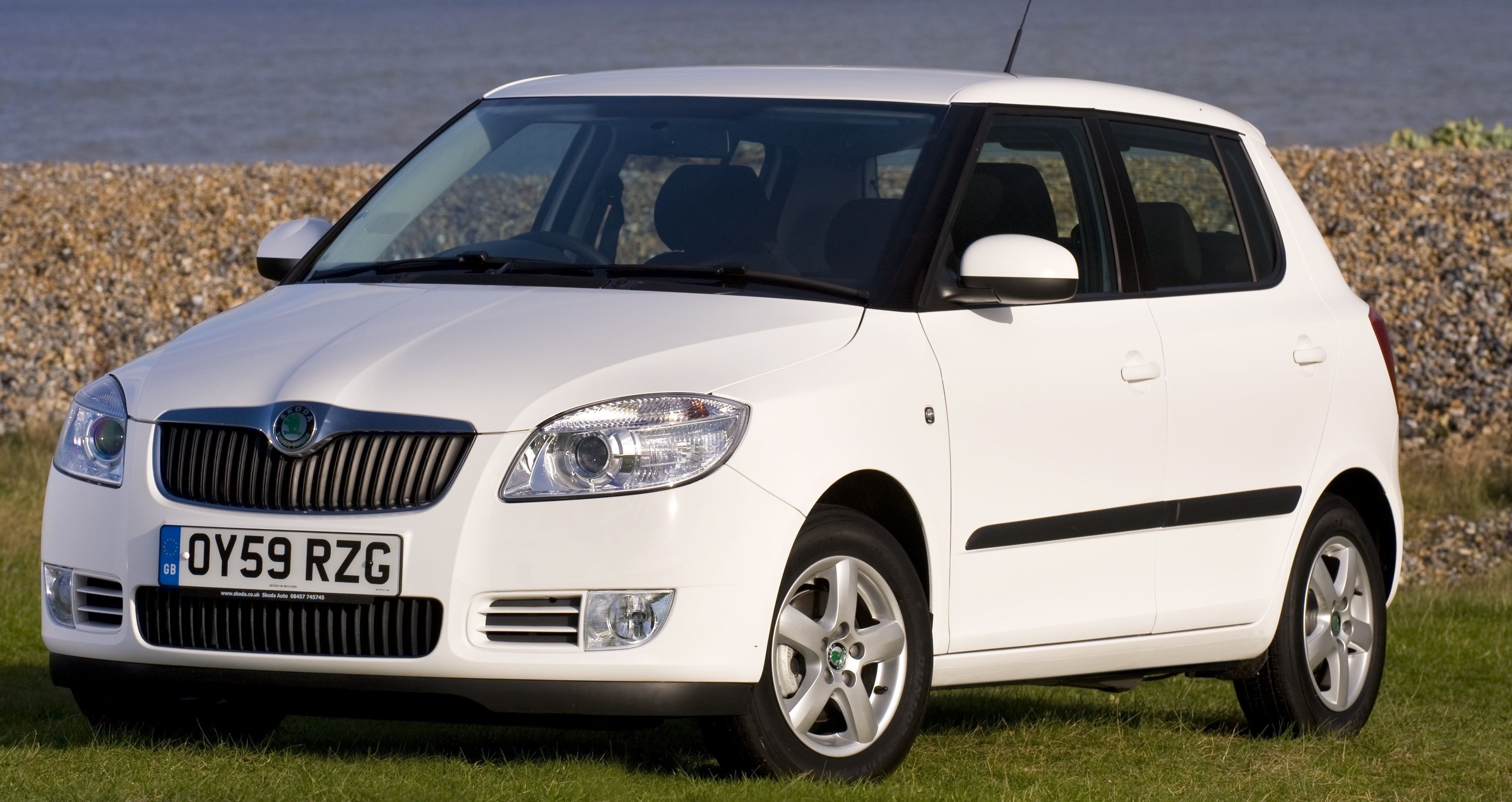 Skoda Fabia review | Motors.co.uk